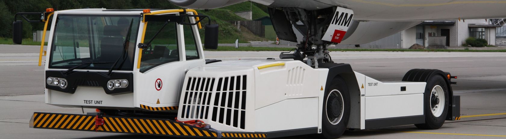 Moving airplanes safely with STW control technology | STW